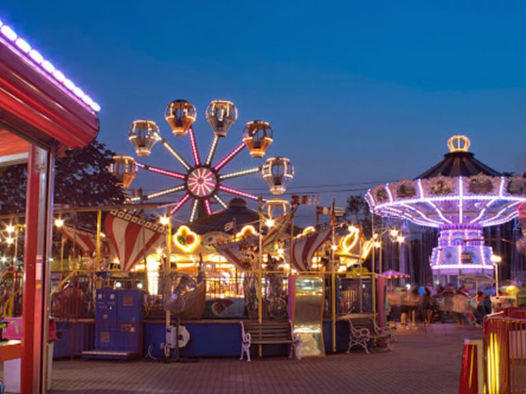 Viking Voyage – Adventureland Amusement Park Long Island New York